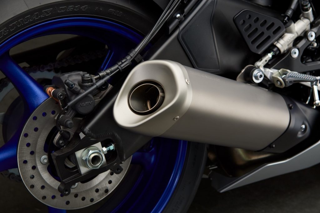 2017 Yamaha YZF-R6 Review | Update Arrives In Style