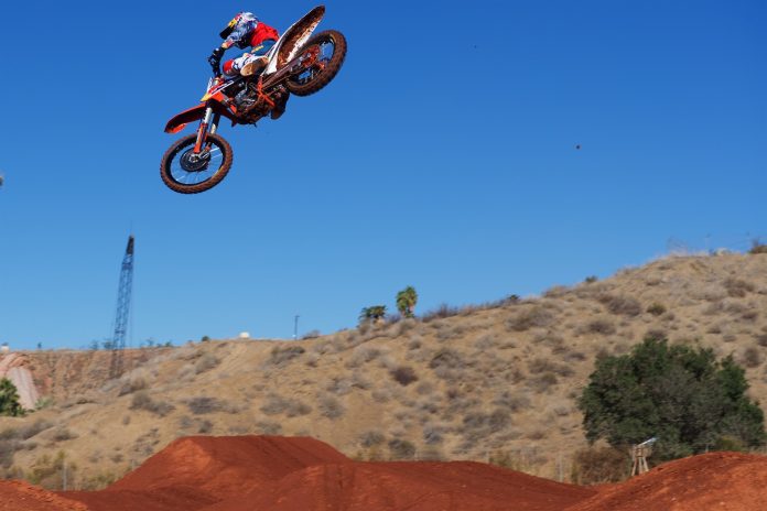 Cooper Webb: First Look on the 2019 KTM 450 SX-F (2019 SX & MX)