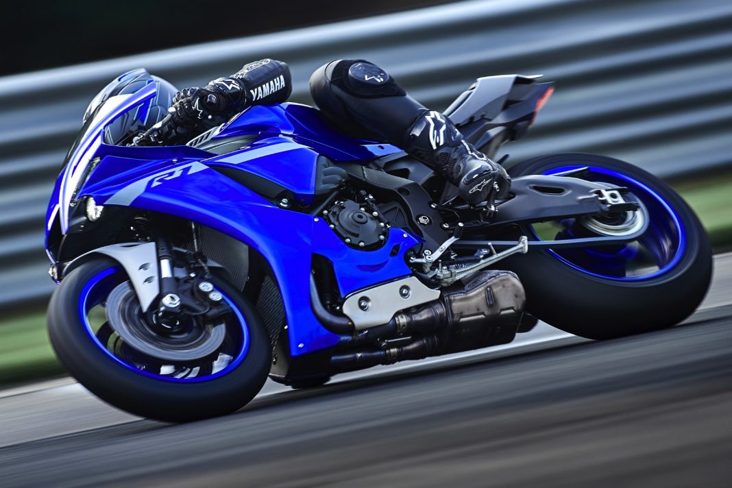 2020 Yamaha YZF-R1 and YZF-R1M First Look (13 Fast Facts)