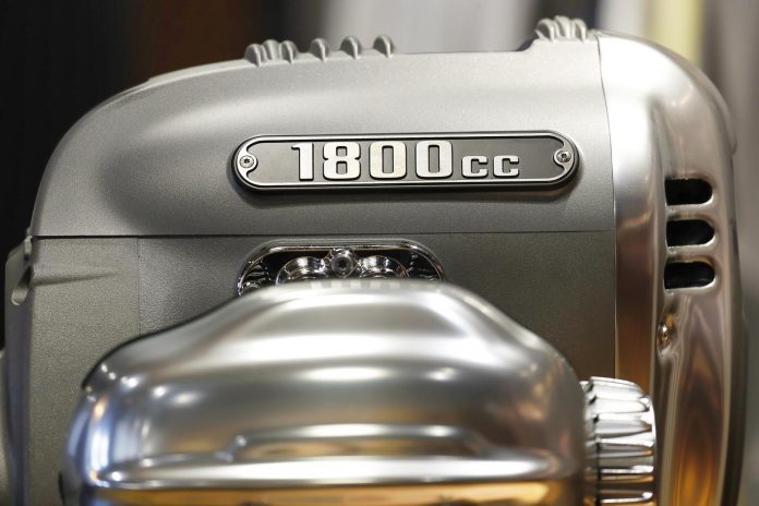 BMW R 18 Big Boxer Motor First Look Inside (8 Fast Facts + Photos)