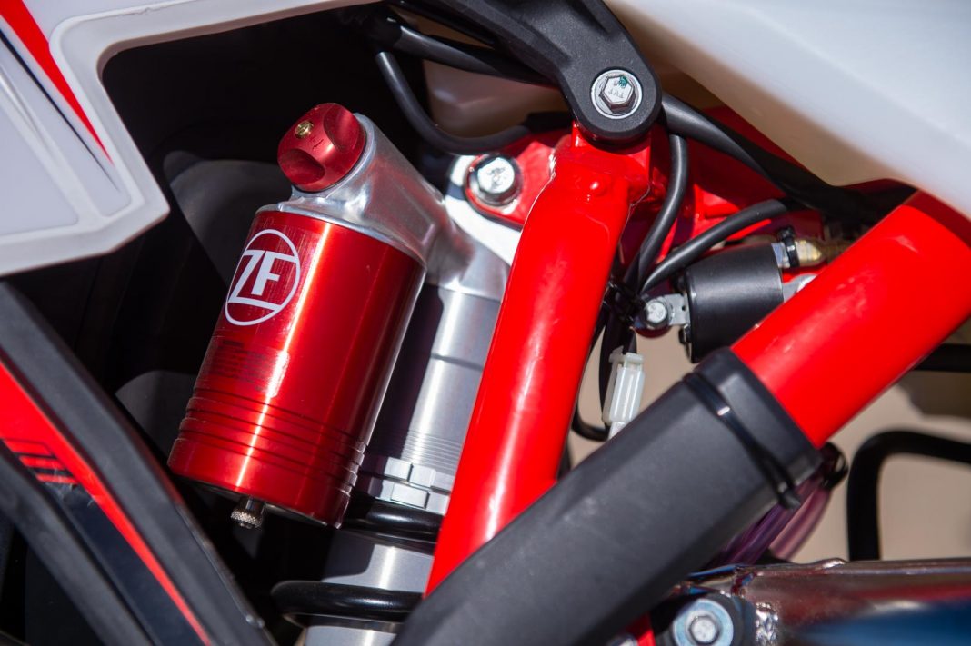 2020 Beta 300 RR Review: Off-Road Two-Stroke (20 Fast Facts)