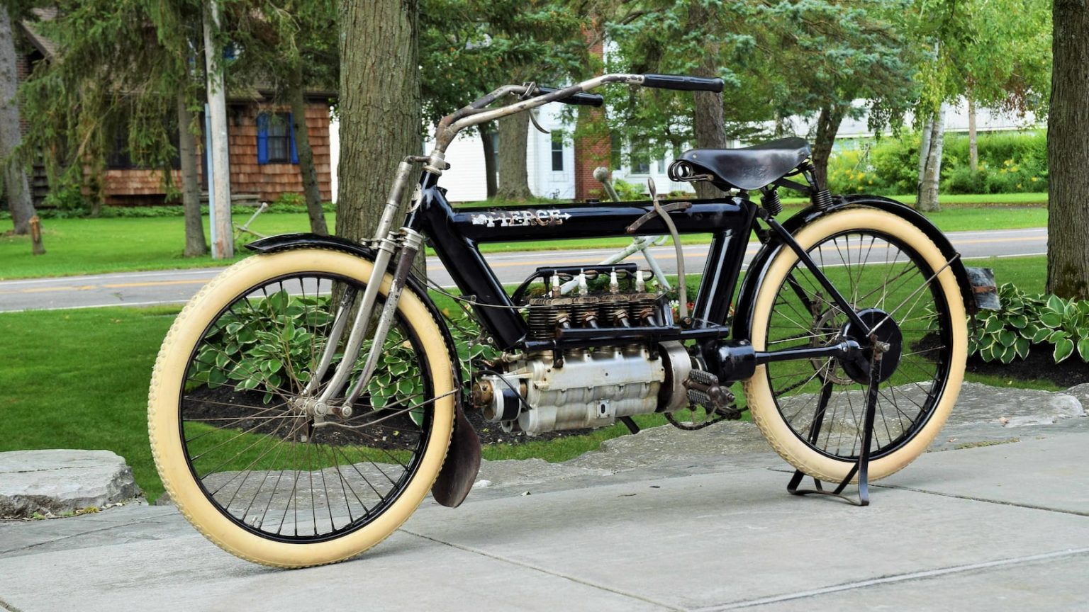 1911 Pierce Four Sells For $225k at Mecum Indy Auction