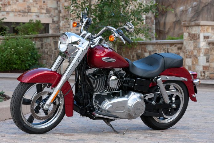 2012 Harley-Davidson Dyna Switchback Retro Test: A Convertible