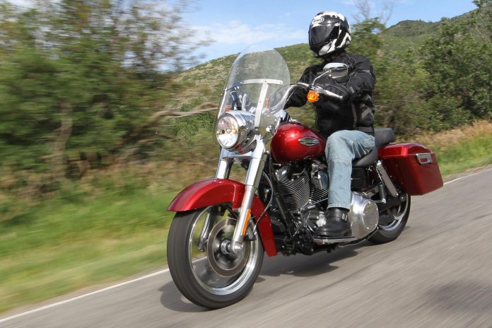 2012 Harley-Davidson Dyna Switchback Retro Test: A Convertible
