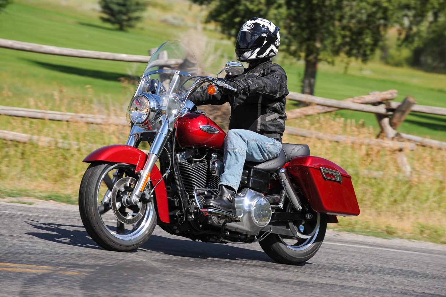 2012 Harley-Davidson Dyna Switchback Retro Test: A Convertible