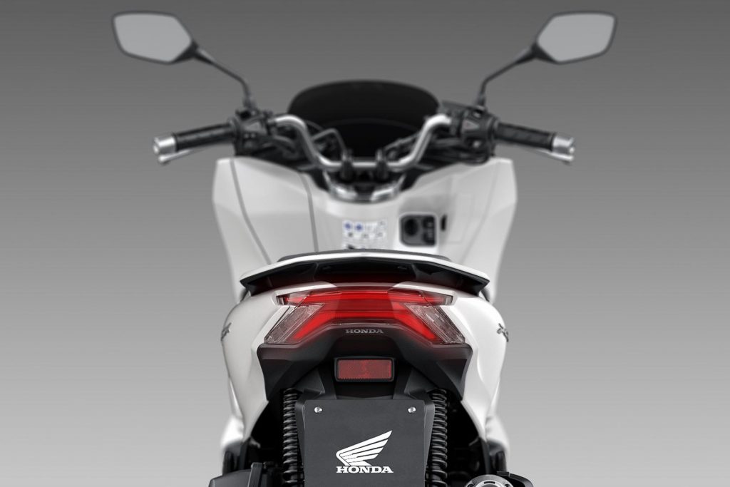 2022 Honda PCX First Look (+ ’22 Ruckus and Metropolitan)