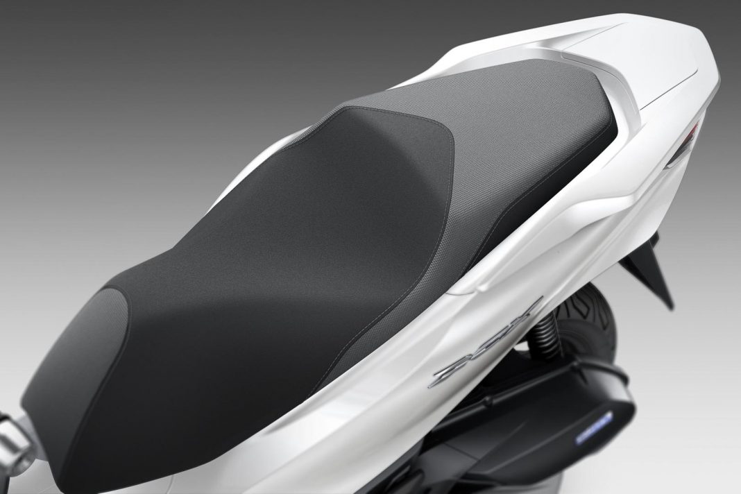 2022 Honda PCX First Look (+ ’22 Ruckus and Metropolitan)