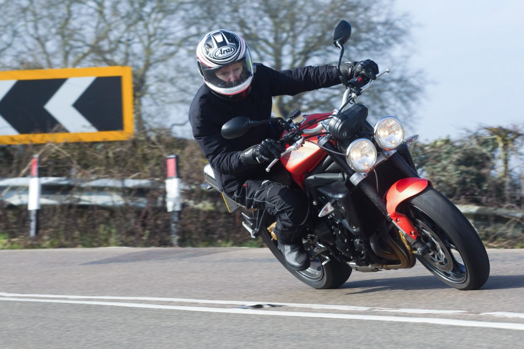 2011 Triumph Speed Triple and Street Triple R: Retro Review