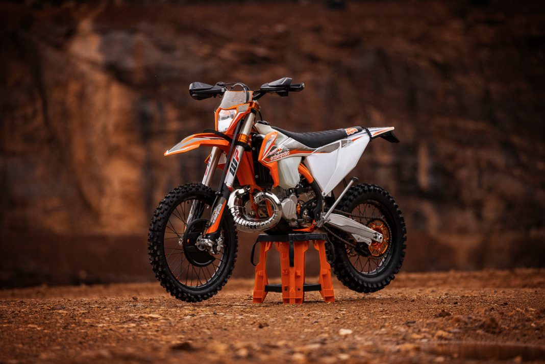 2022 KTM 300 XC-W TPI Erzbergrodeo First Look Fast Facts