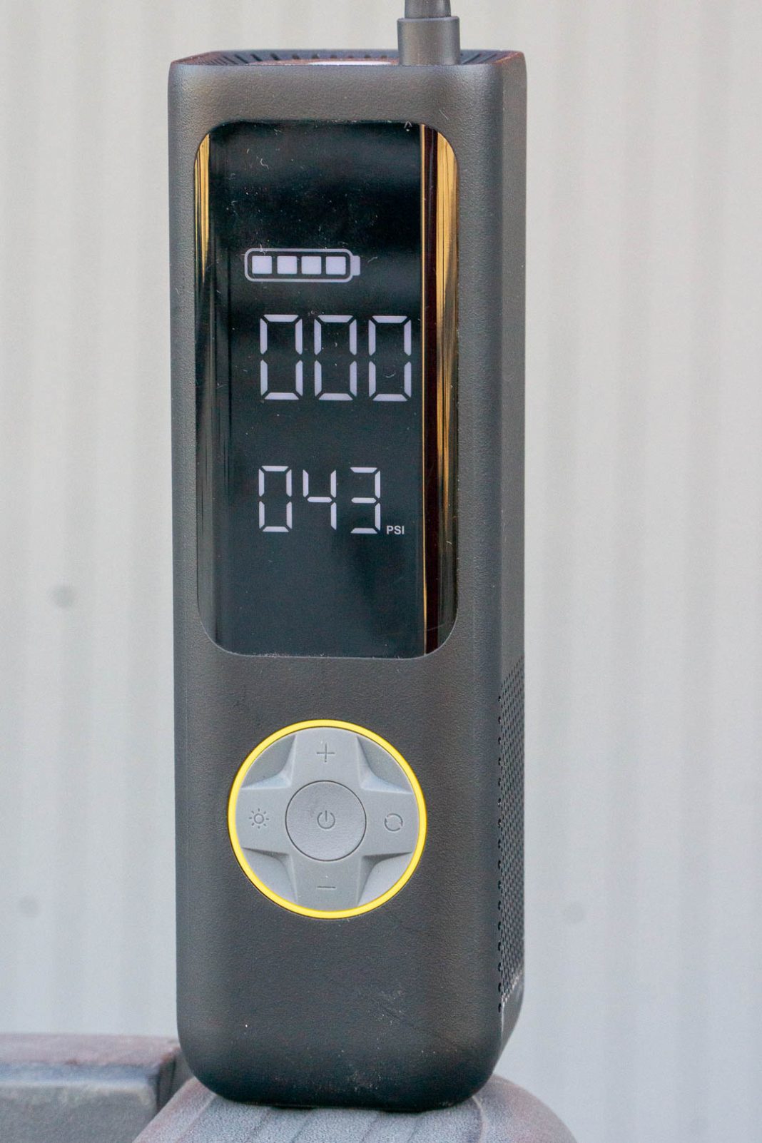Fanttik X8 Apex Tire Inflator Review: The Pressure Is On!