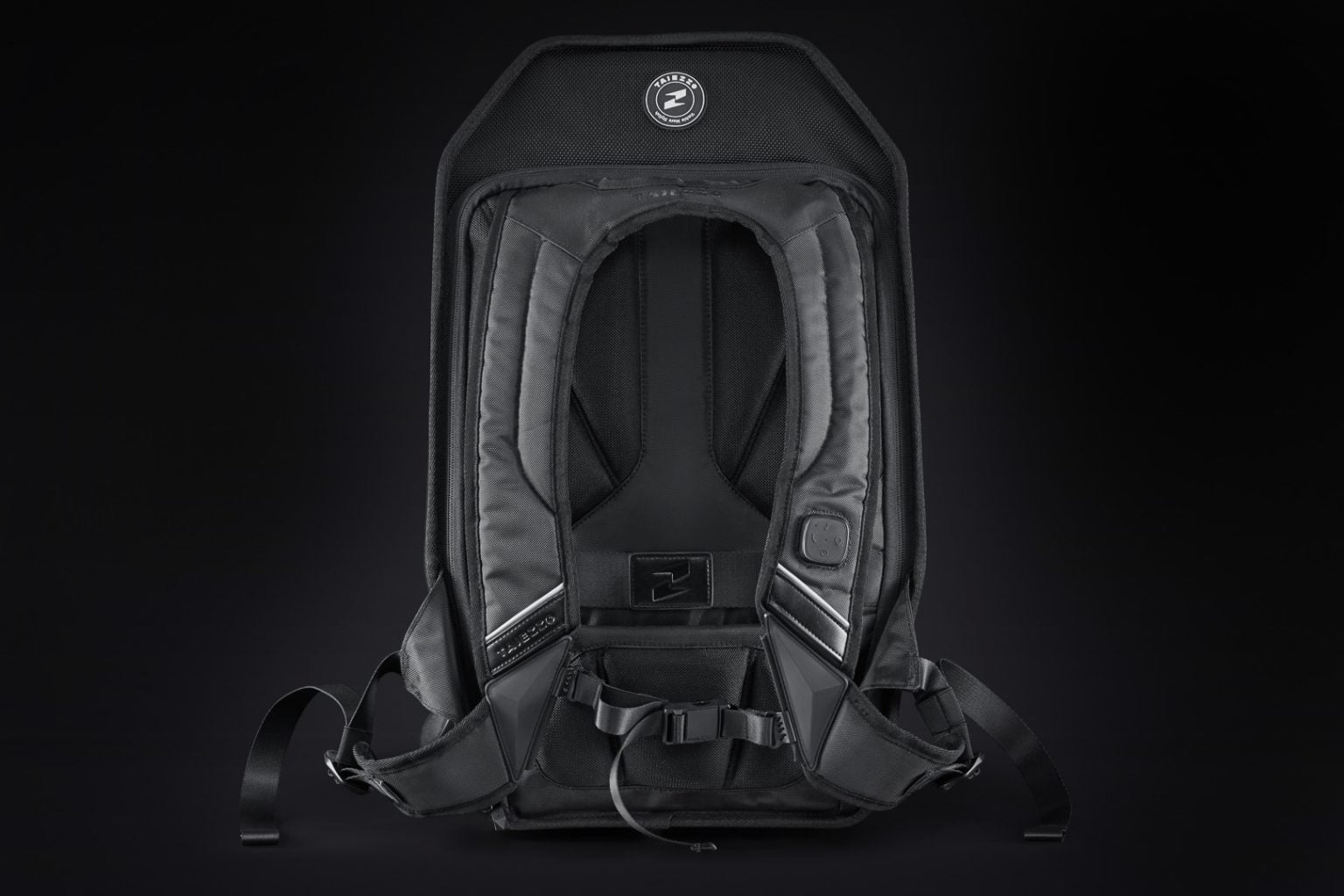 Tajezzo PZ5 Smart Backpack Review: Something Completely Different