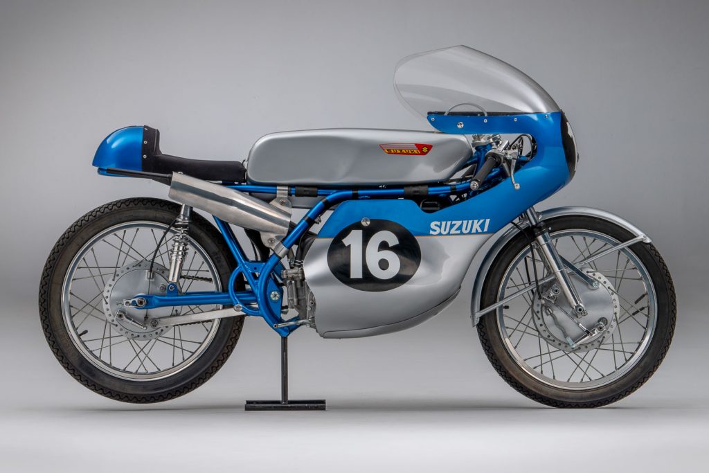 2022 Suzuki Live To Parade Sheene 500cc GP Racebikes at Cadwell Park