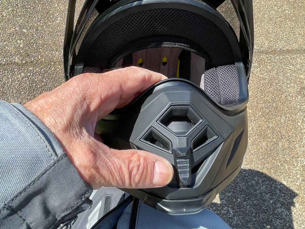Bell MX-9 Adventure DLX MIPS Motorcycle Helmet Review [ADV Ready]
