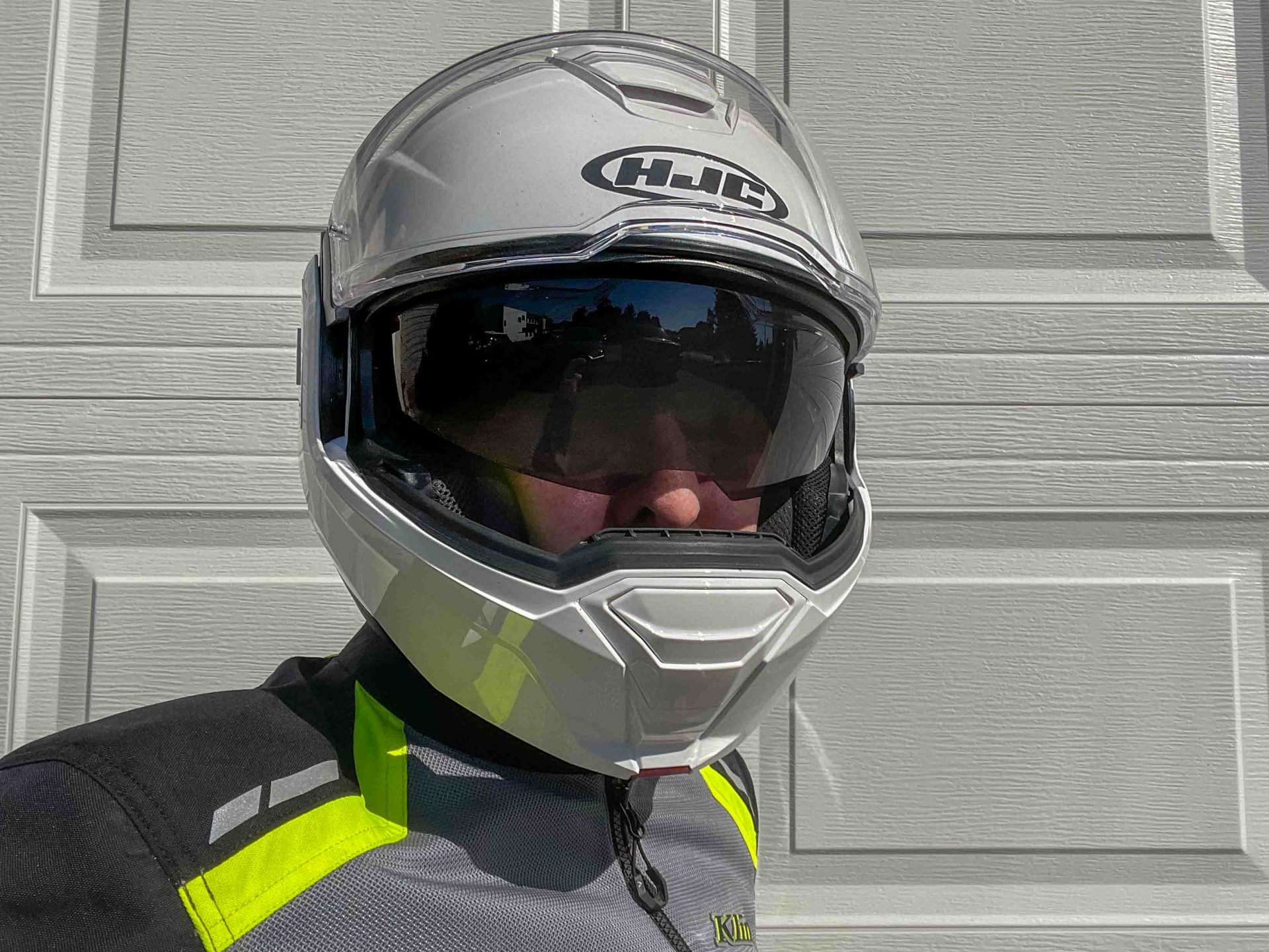 Top 11 Motorcycle Helmet Innovations [Safety and Convenience]