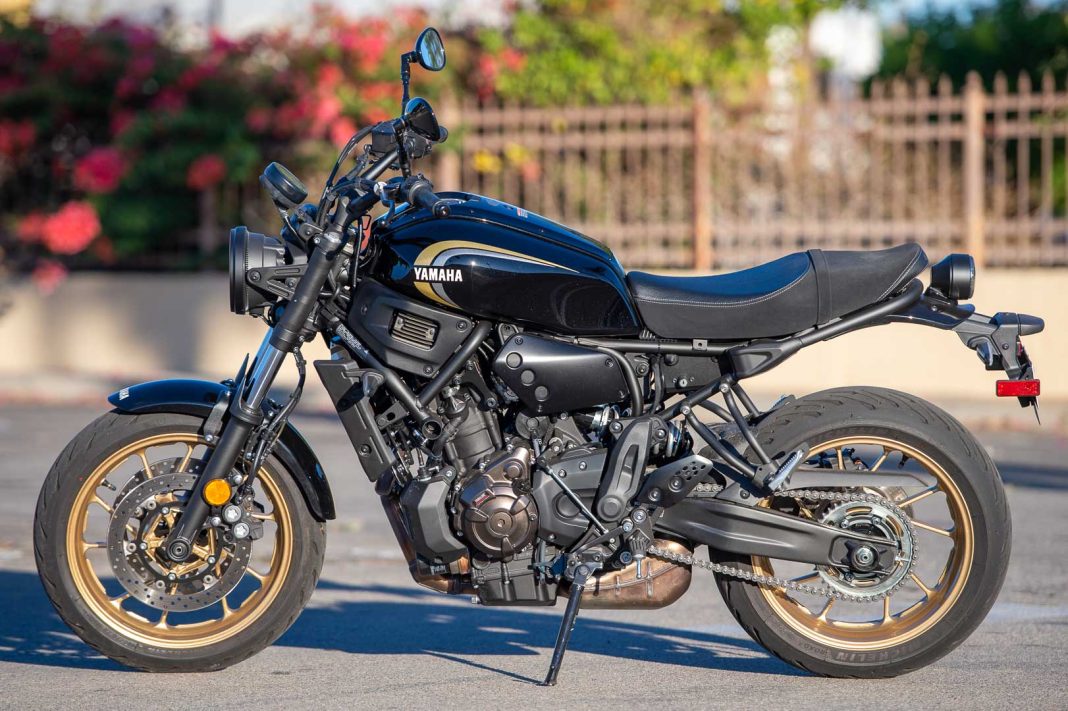 2022 Yamaha XSR700 Review [A Dozen Retro Fast Facts]