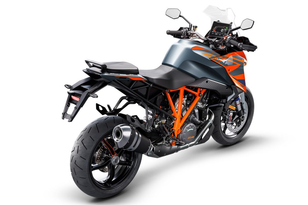 2023 KTM 1290 Tremendous Duke GT First Look [8 Fast Facts] - BestMotoSport