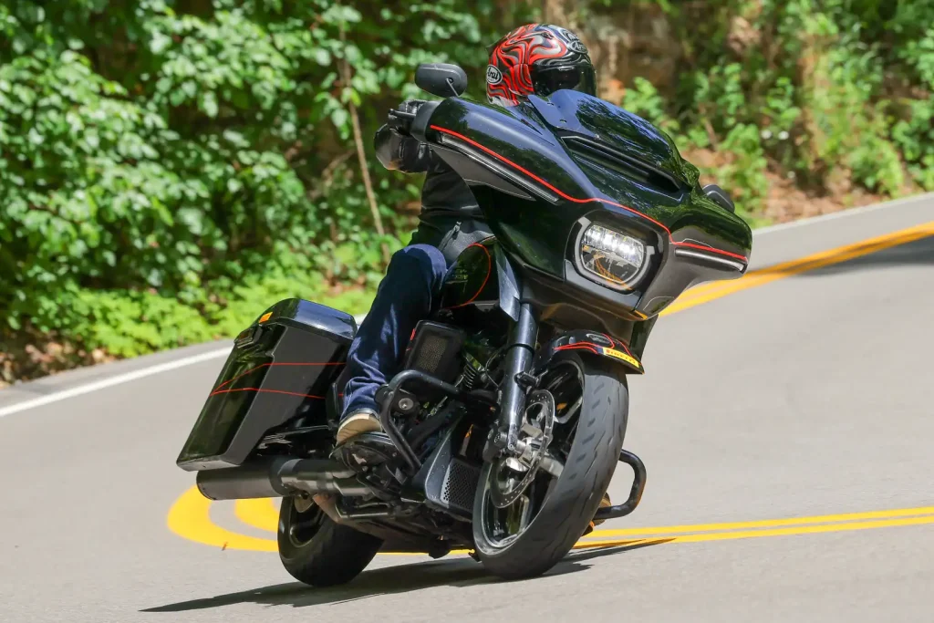 Pirelli Diablo Powercruiser Tires Review: Performance for Baggers