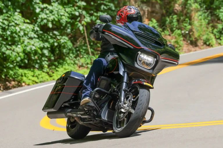 Pirelli Diablo Powercruiser Tire Review: Performance for Baggers
